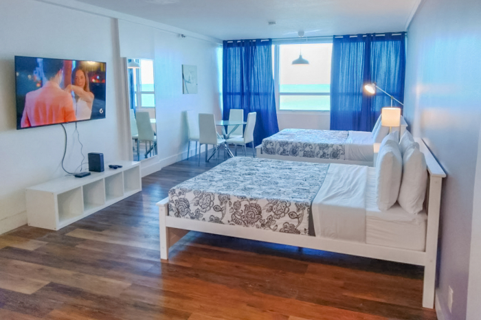 Great vacation studio in Miami Beach with beach access